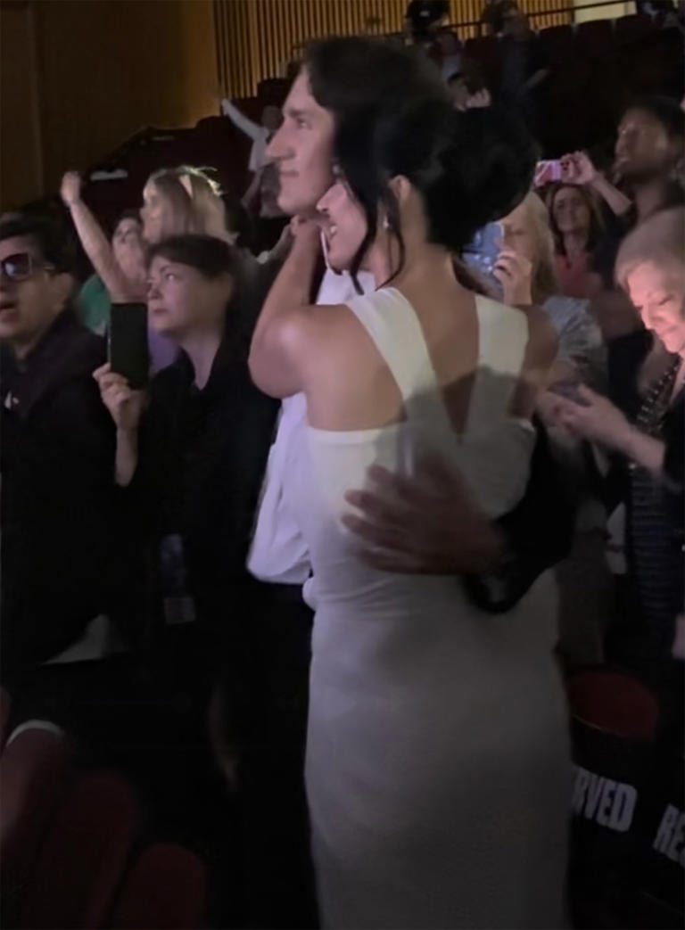 Justin Trudeau couldn’t keep his hands off Katy Perry during premiere ...