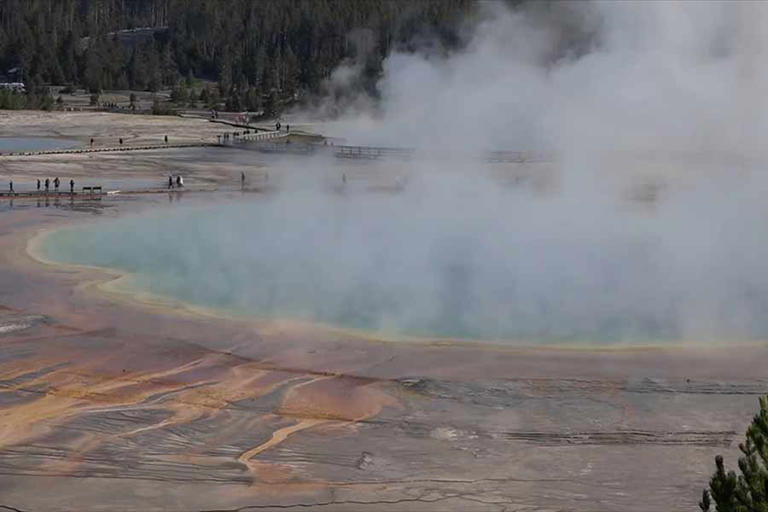Yellowstone National Park sets visitor record in May