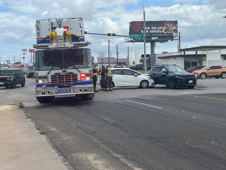 1 taken to hospital after rush hour crash on Pulliam Street