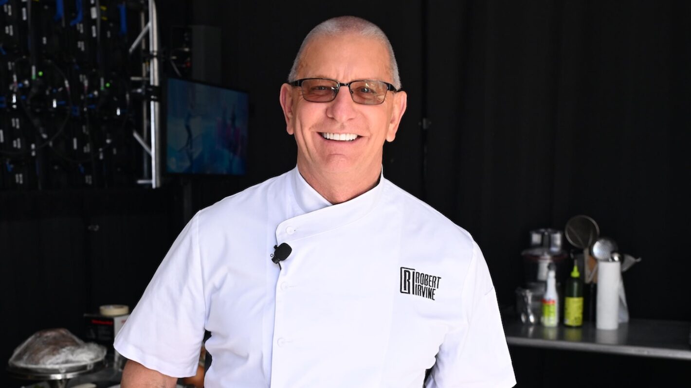 Robert Irvine reacts to ‘Restaurant: Impossible’ returning without him