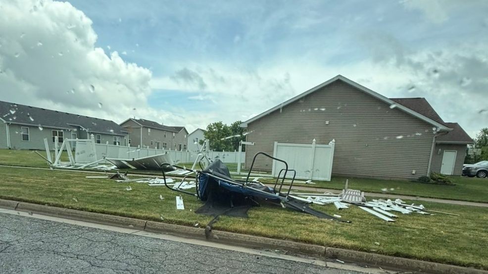 Hundreds of people have power back on in Freeland after powerful storm ...