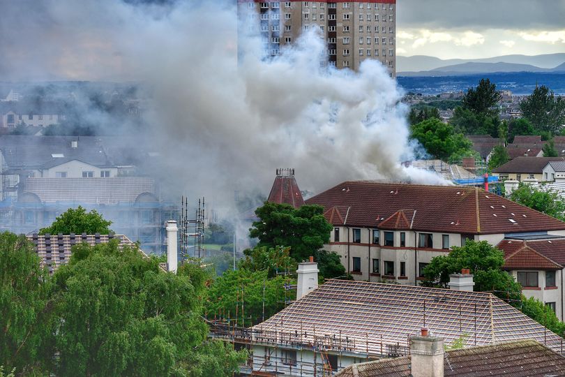 Edinburgh blaze breaks out at flat building as locals see smoke for miles