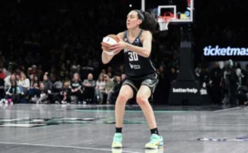 Breanna Stewart dominates again: Liberty star earns second Eastern ...