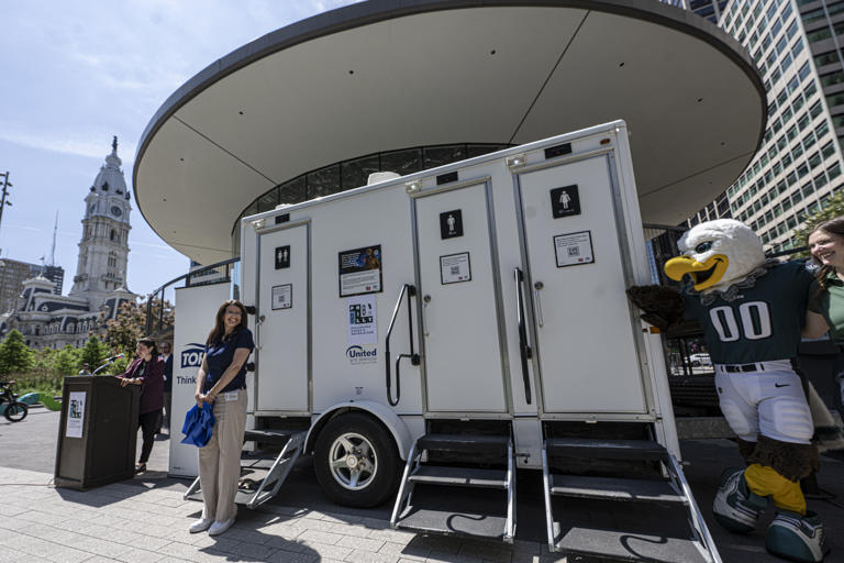 Philly is opening hospitality hub public restrooms on the Parkway in ...