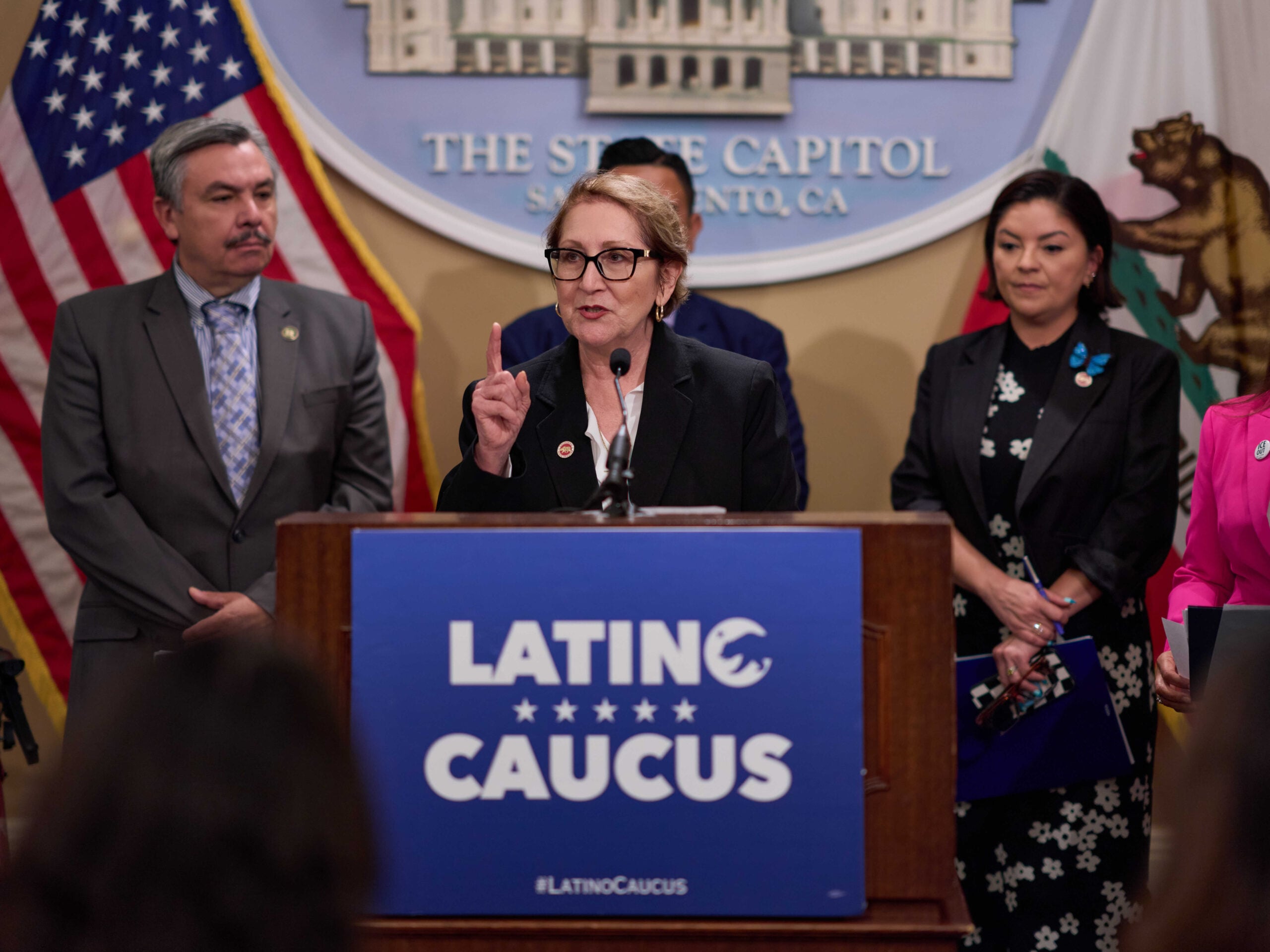 New California bill would prevent ICE arrests in and around state ...