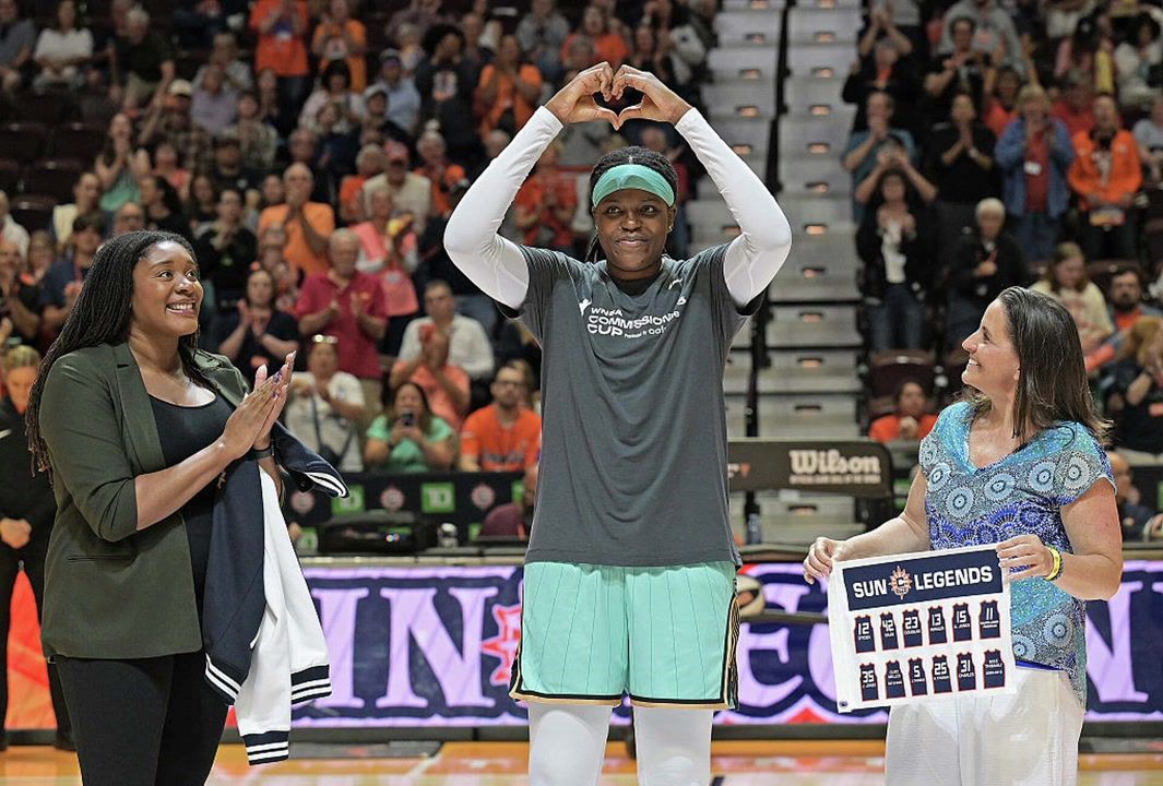 Jonquel Jones says Connecticut still 'feels like home' after honor