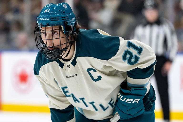 Hilary Knight signs 1-year contract with PWHL expansion Las Vegas. Next ...