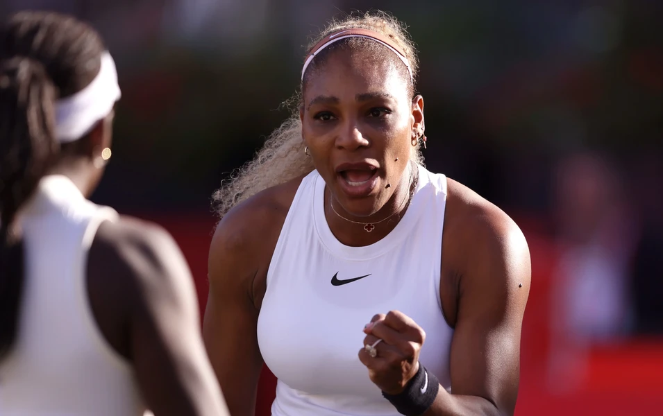 Serena Williams wins on tennis return after four years
