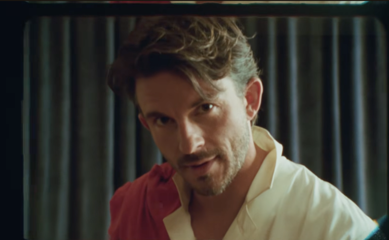 Watch: Jonathan Bailey just made his biggest pitch to be the next James ...