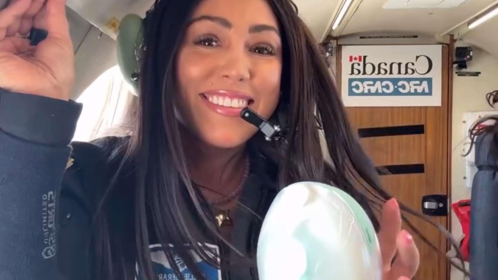 Astronautka Kellie Gerardi, první žena, která odstříkala mateřské mléko ...