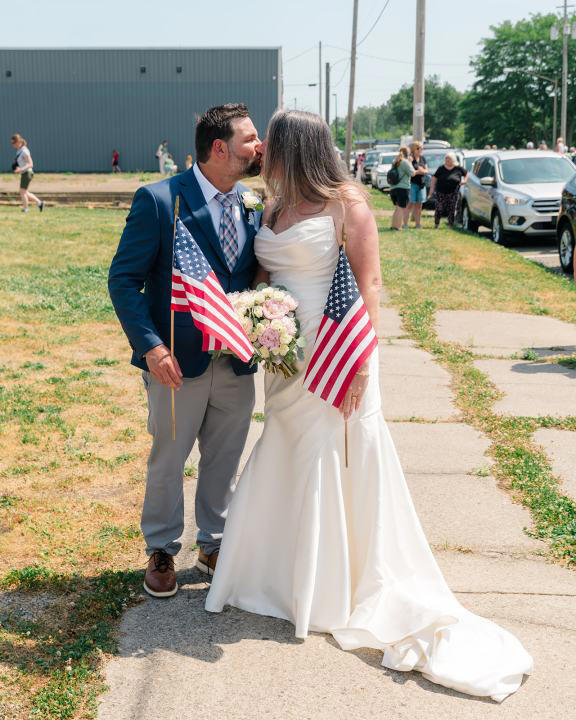 Beautiful occasion: Couple takes wedding photos in front of Big Boy train