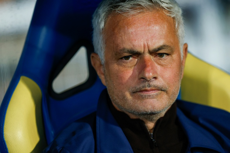 Benfica say farewell to Mourinho as Real Madrid return nears