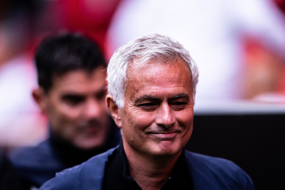 Benfica zwaait Mourinho uit richting Madrid en stelt opvolger aan
