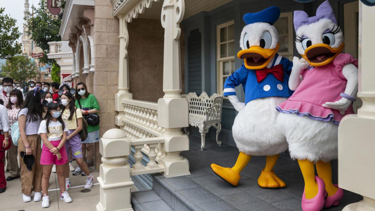¿Por qué el Pato Donald habla así? La historia real detrás de su ...