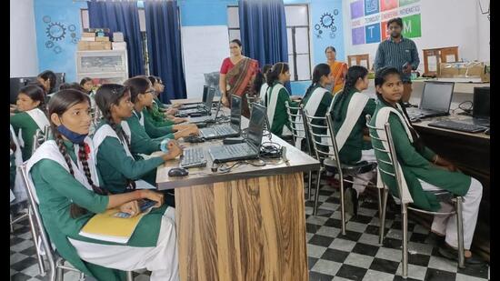 Over 5 lakh UP govt class 9 to 12 students likely to take OMR-based ...