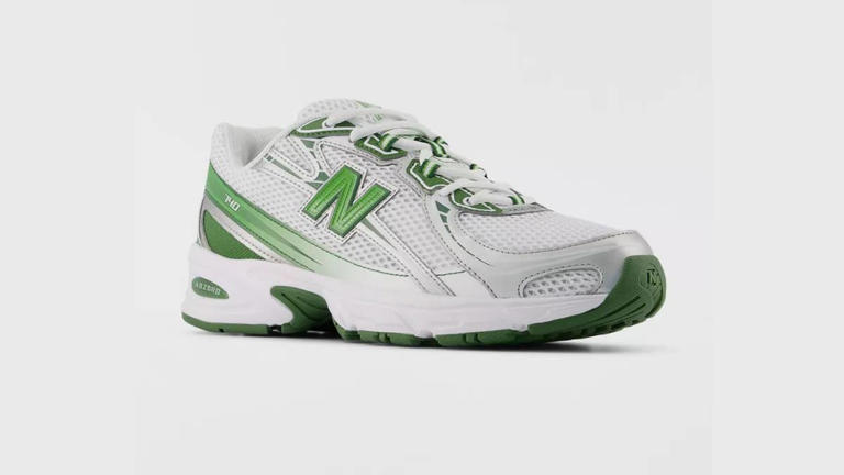 New Balance’s $115 'trendy' sneakers are now just $50, and buyers are ...