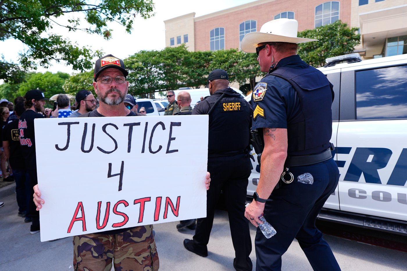 Texas teen convicted of murder for stabbing another athlete at a high ...