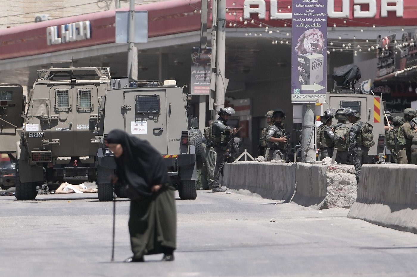Canada sanctions more 'extremist' West Bank settlers, prompting ...