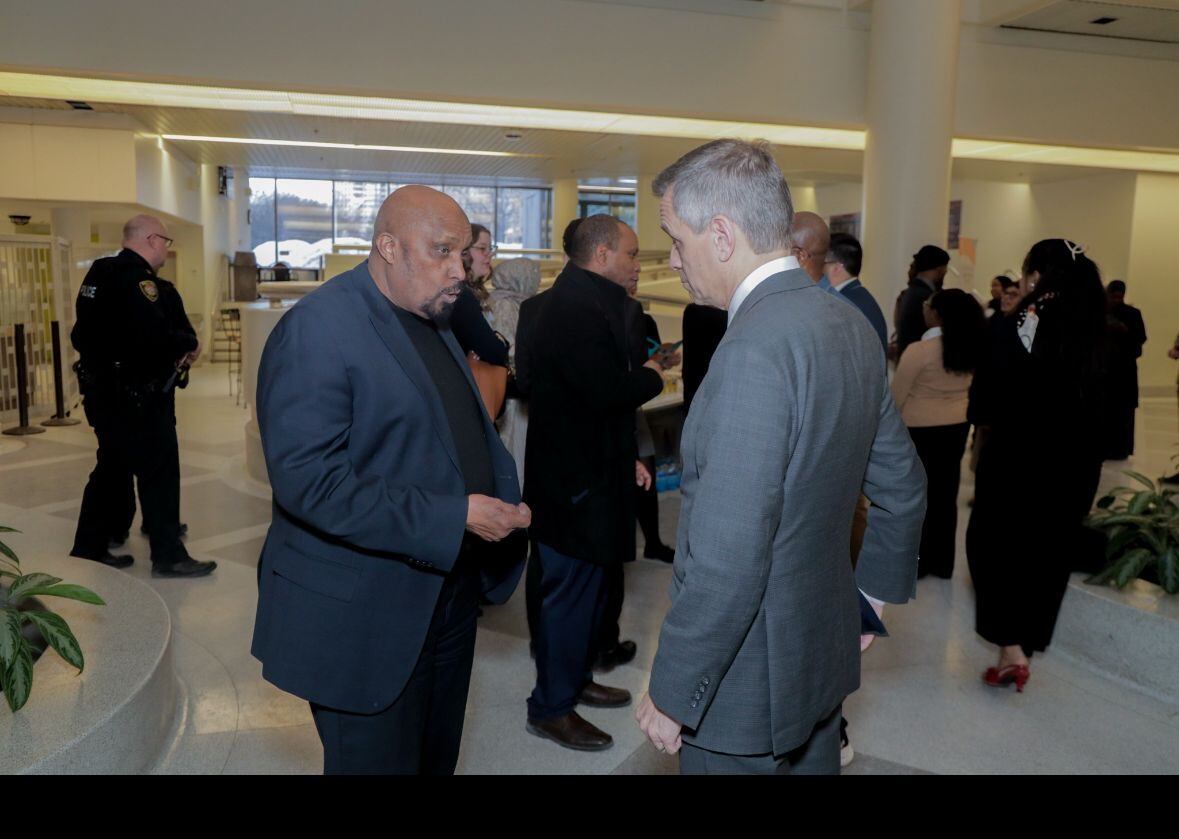 Ottawa's Somali community mourns death of prominent leader