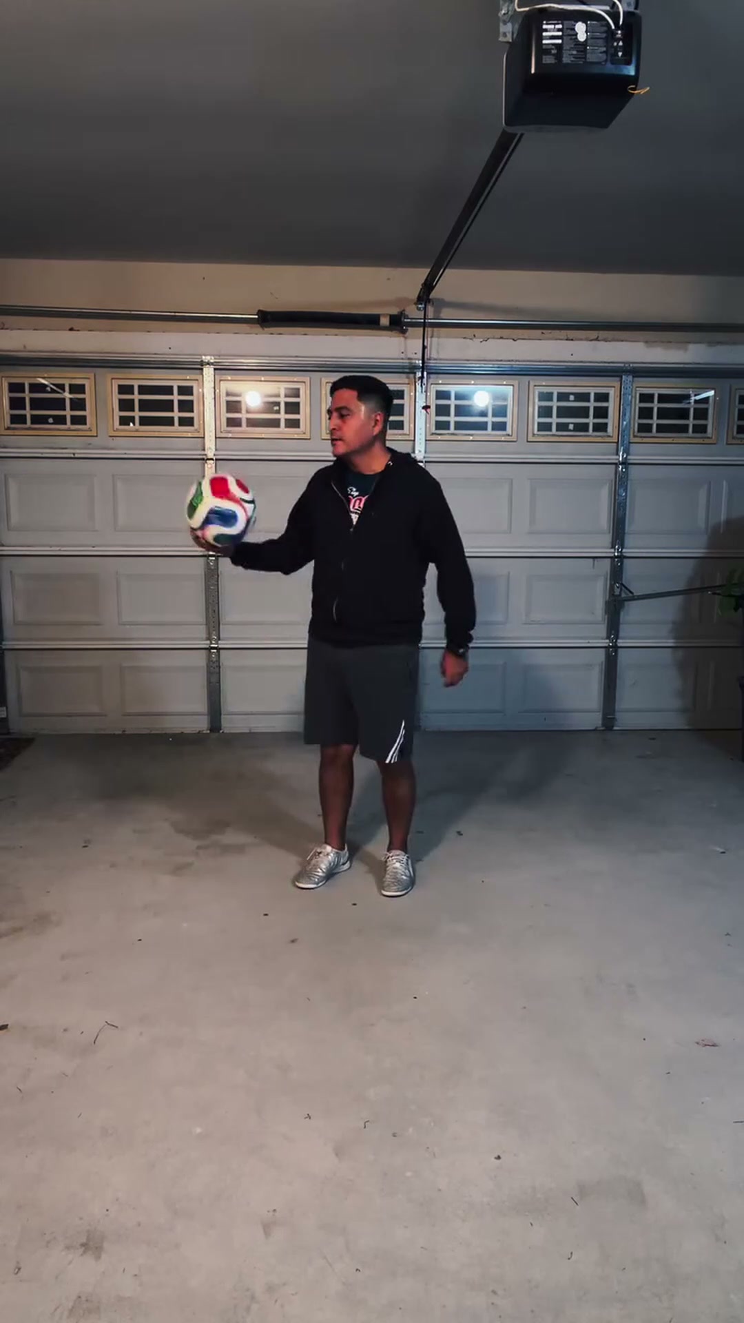 Weak foot around the world freestyle in the garage