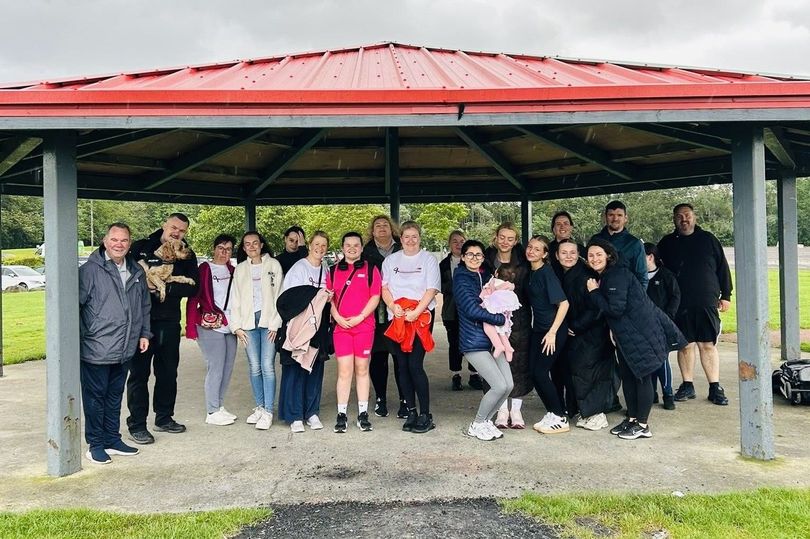Hamilton travel agents raise over £1000 for local cancer charity