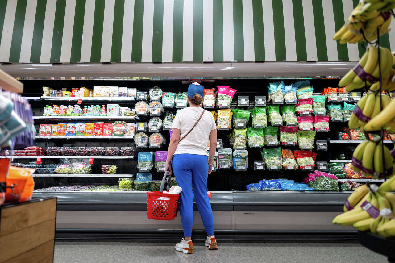 H-E-B rival challenges homegrown grocer with 12 new 'food-forward ...