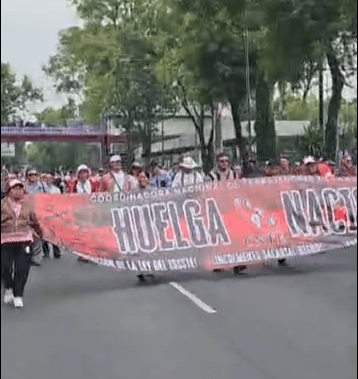 CNTE reactiva el boicot al Mundial 2026: Despliegan lona sobre Calzada ...