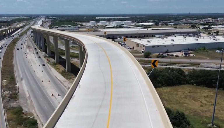 Traffic alert: TxDOT closes part of Loop 410 on Southwest Side