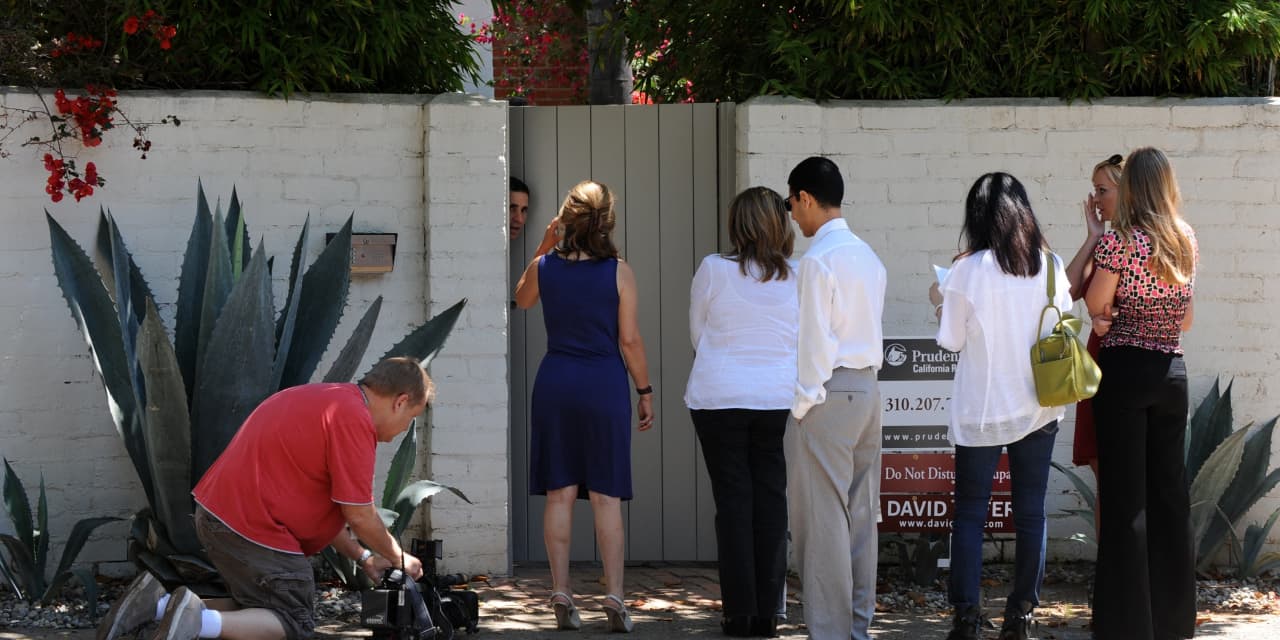 Sales of million-dollar homes suggest inflation is spurring the wealthy ...