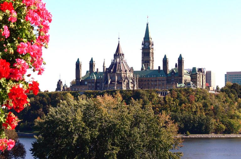 Religious expression defense omitted from hate crime bill in Canada
