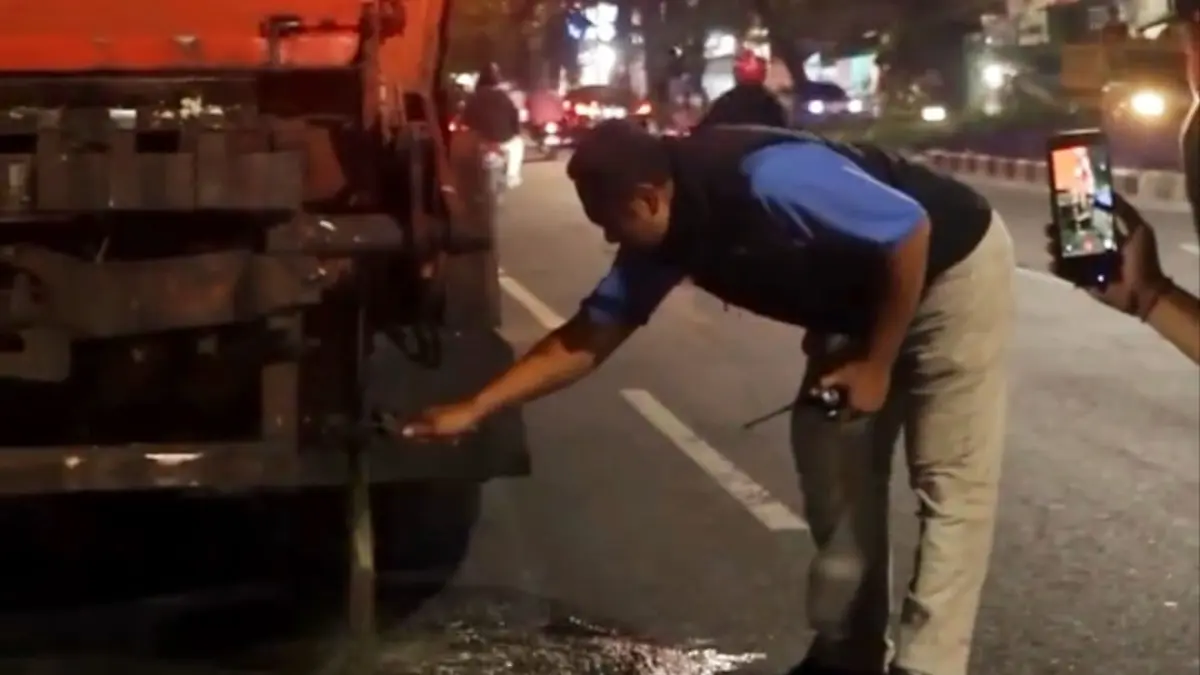 Jalan licin akibat air lindi, DLH Surabaya temukan sejumlah pelanggaran ...