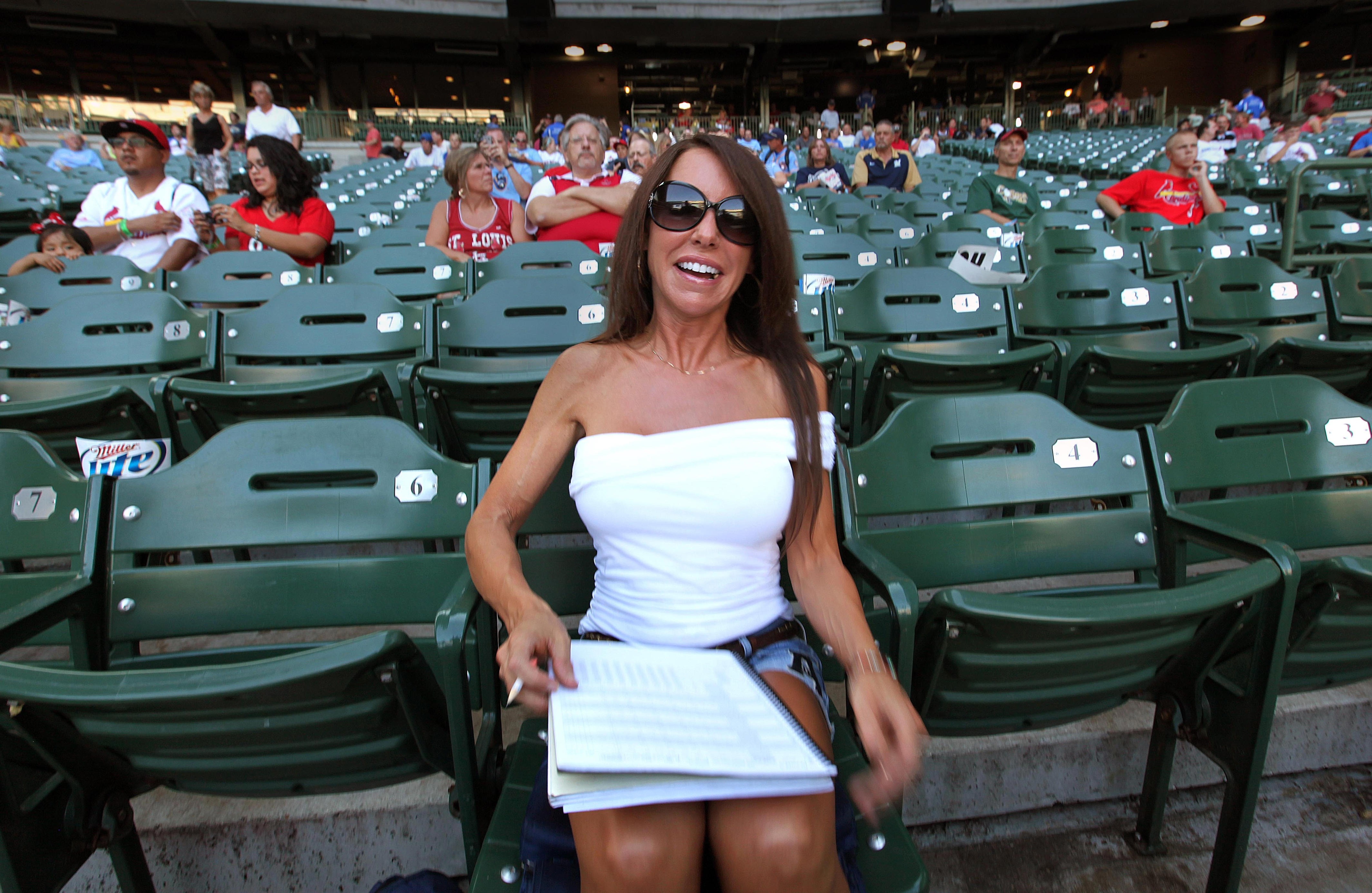 'Front Row Amy' frustrated by new Brewers premium seating plan
