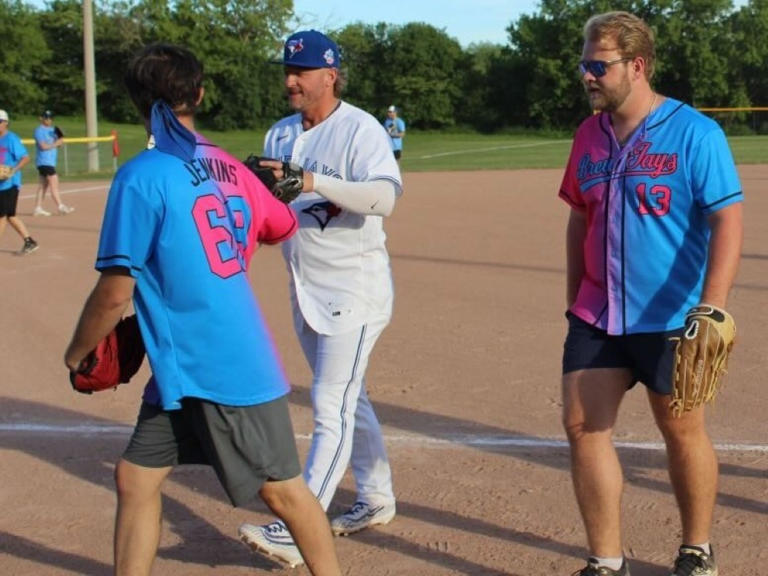 Ex-Blue Jays star shows up for GTA beer league game, crushes monster ...