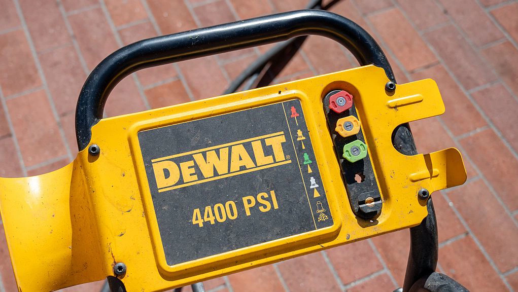 Pressure washing tips every homeowner should know