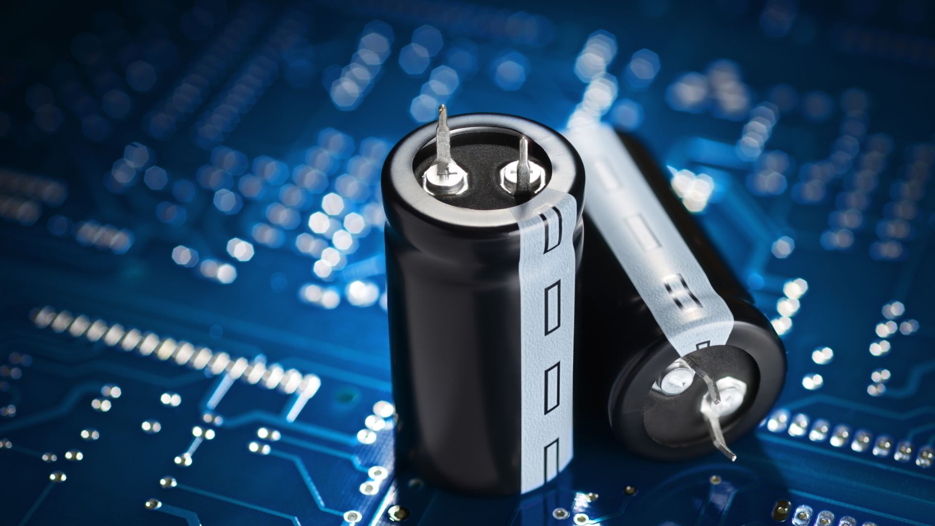World’s first renewable supercapacitor made of recycled waste wood and ...
