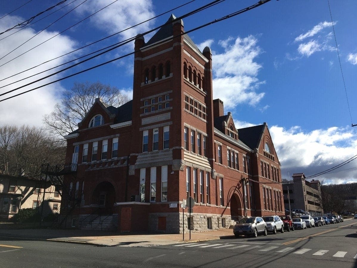 Vernon School Board names interim superintendent