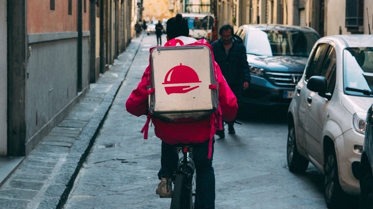 A simple food delivery changed everything during a difficult time. Why ...