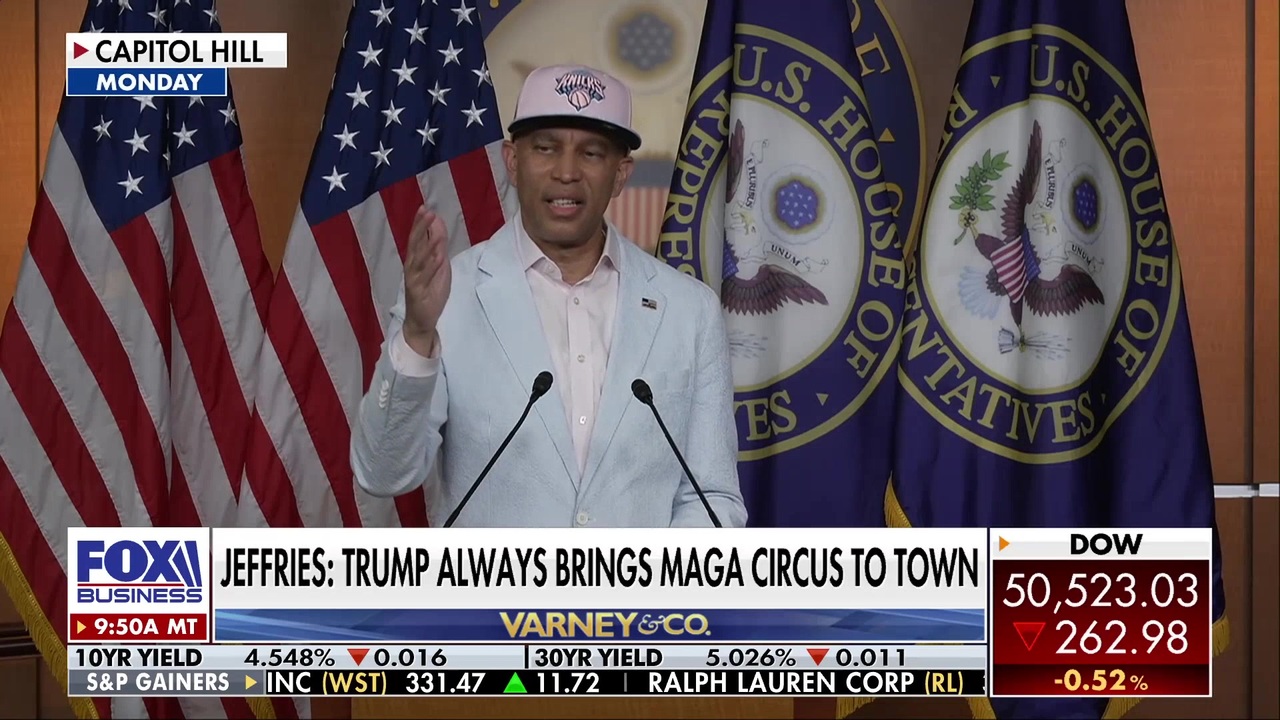 Hakeem Jeffries attacks Trump over NBA Finals appearance