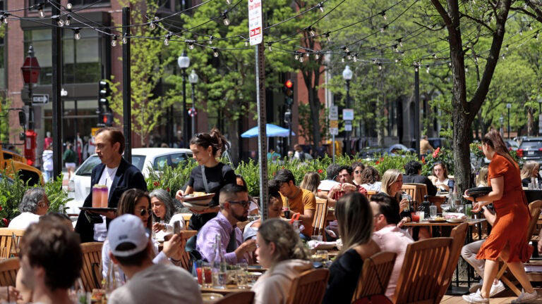 Healey signs bill extending bar hours to 3 a.m. for World Cup