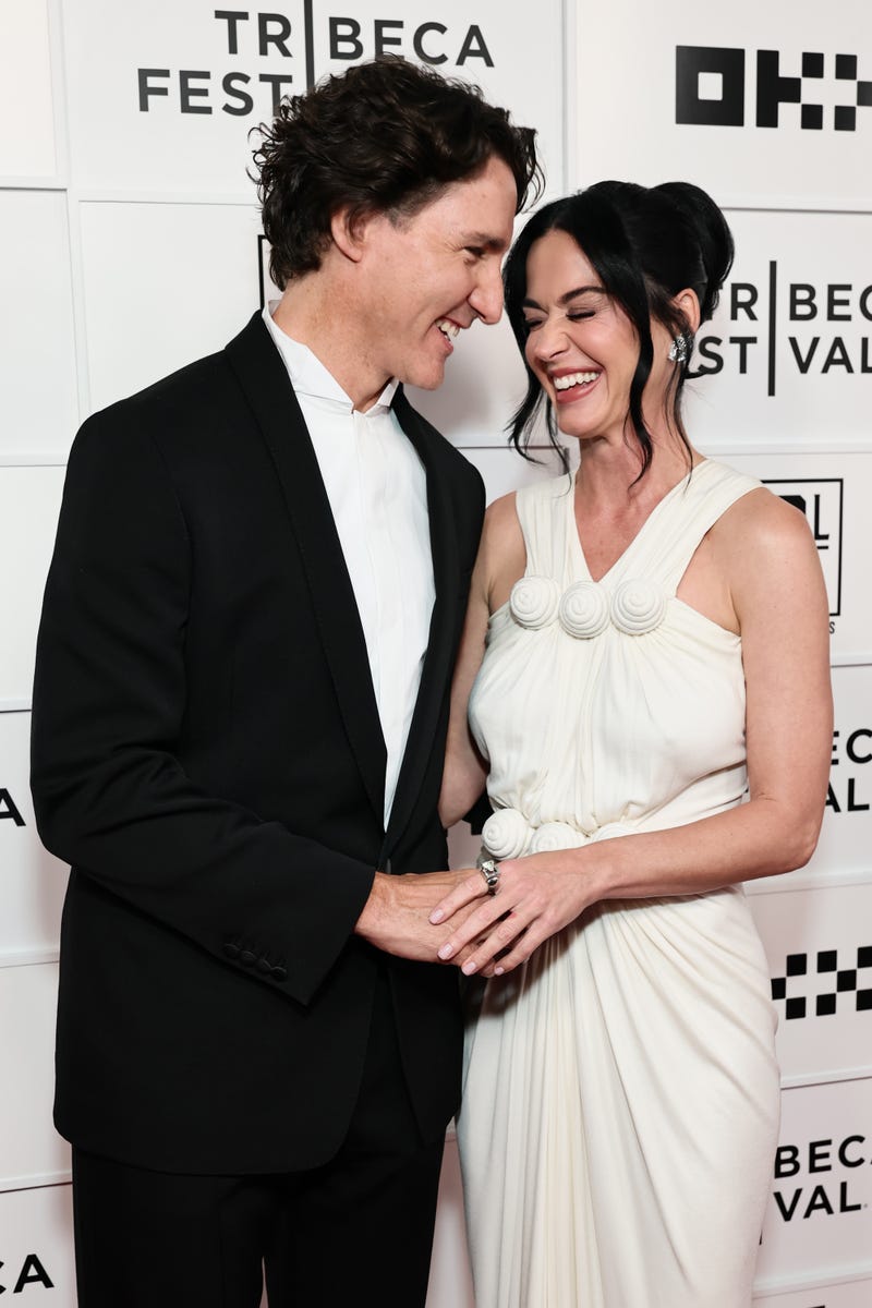 Katy Perry and Justin Trudeau look so in love at their red-carpet debut