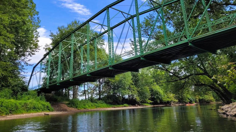 An hour from Indianapolis is Indiana's family-friendly riverside town ...