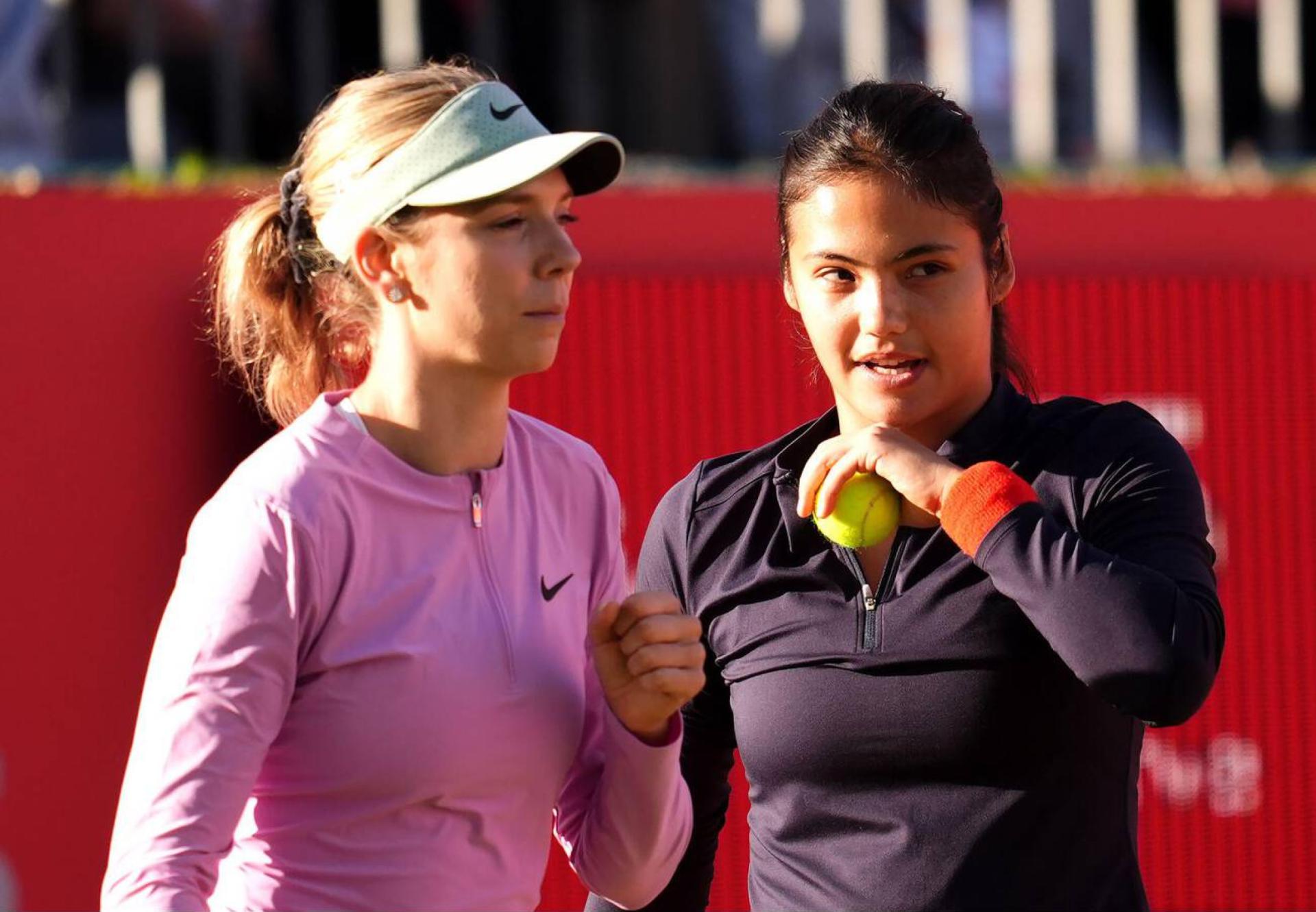 Queen's: Emma Raducanu, Katie Boulter collapse in key moment, lose to ...