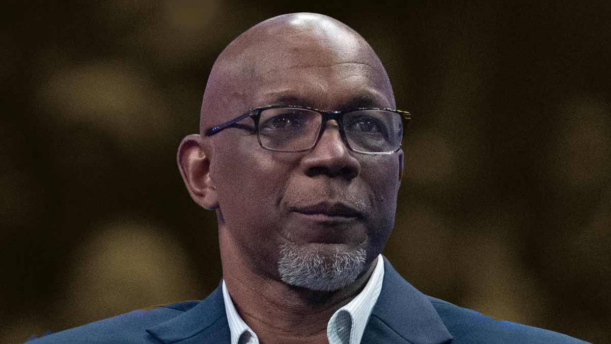 It was almost like Mike Tyson walking into the ring - Clyde Drexler ...