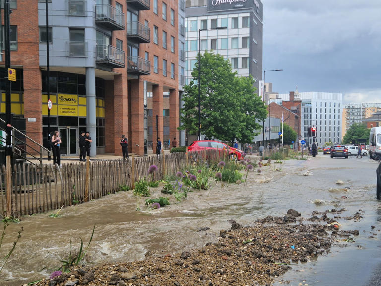 Disruption in Sheffield city centre over 'burst water main'