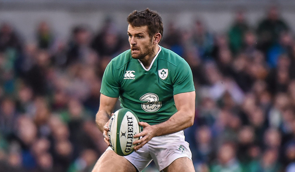 Munster appoint ex-Ireland centre Payne as assistant coach on 2-year deal