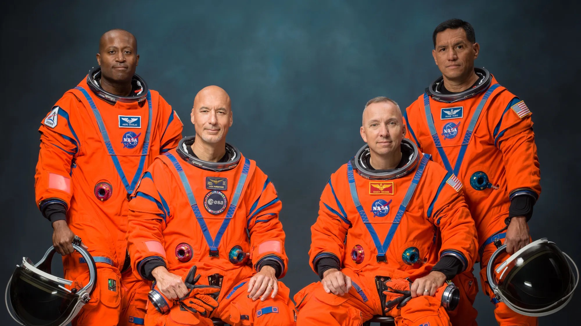 NASA reveals Artemis 3 astronaut crew