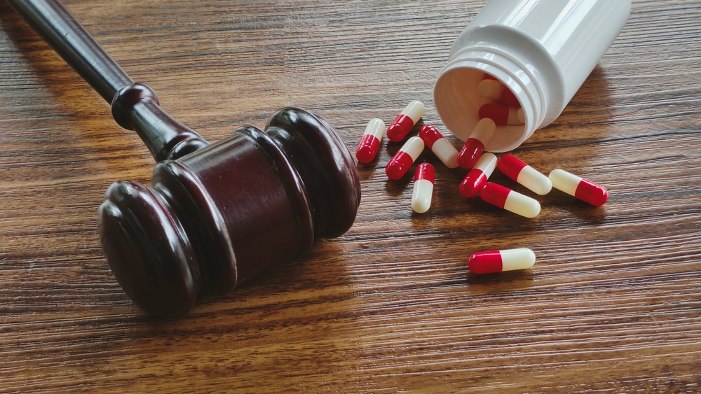 Browser plugin adds link to the actual lawsuits news media report on