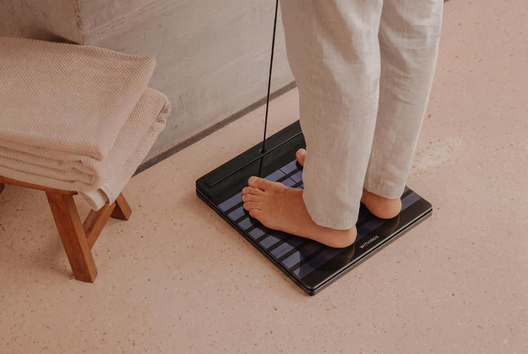 La nouvelle balance connectée à 500 € de Withings, la BodyScan 2, est ...