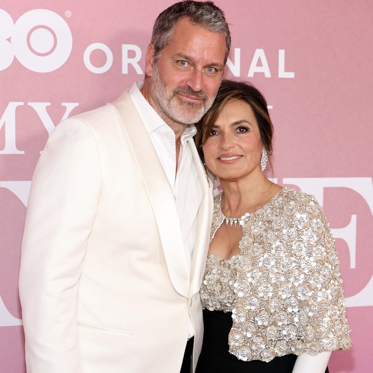 How Mariska Hargitay, Peter Hermann use humor in tough conversations