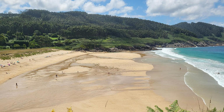 No tiene costa, pero sí playa: así es la única bandera azul de la ...